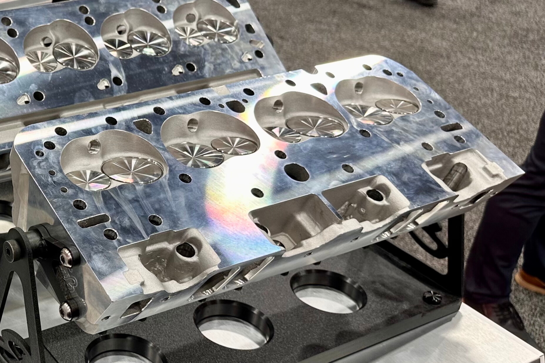 SEMA 2025: New Mopar Big-Block Cylinder Heads From Edelbrock