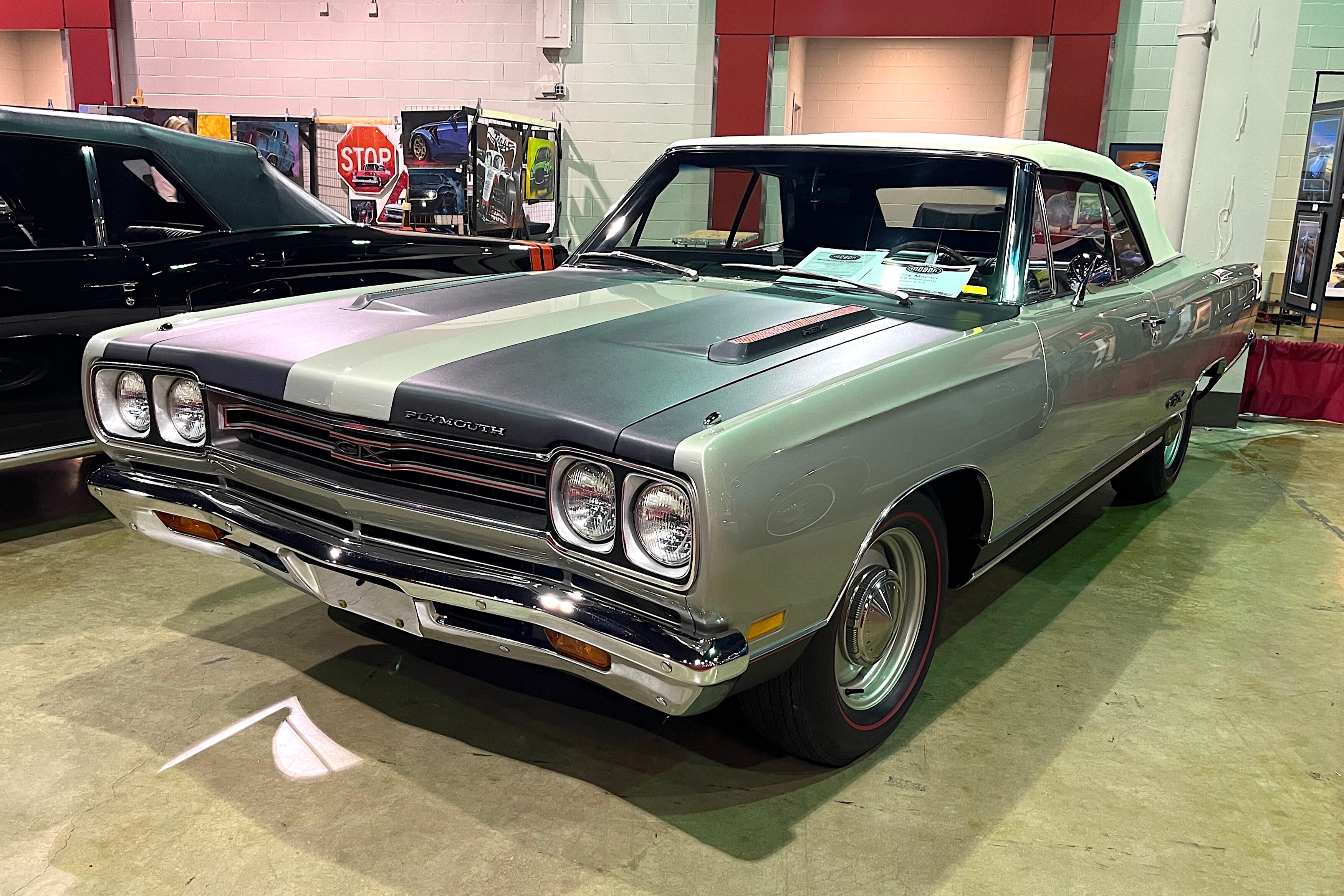 Top 10 Hemi Ragtops From The Muscle Car & Corvette Nationals