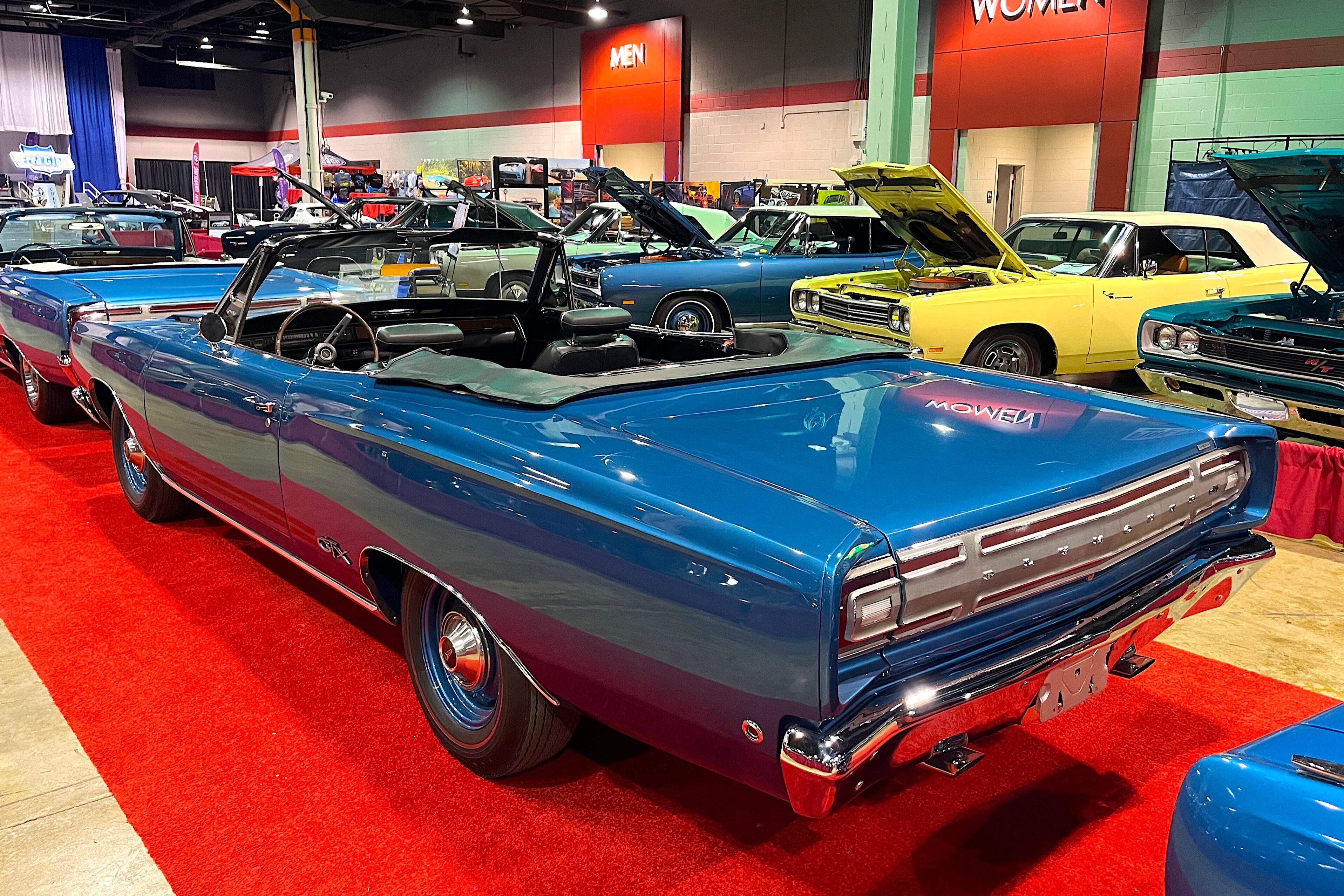 Top 10 Hemi Ragtops From The Muscle Car & Corvette Nationals