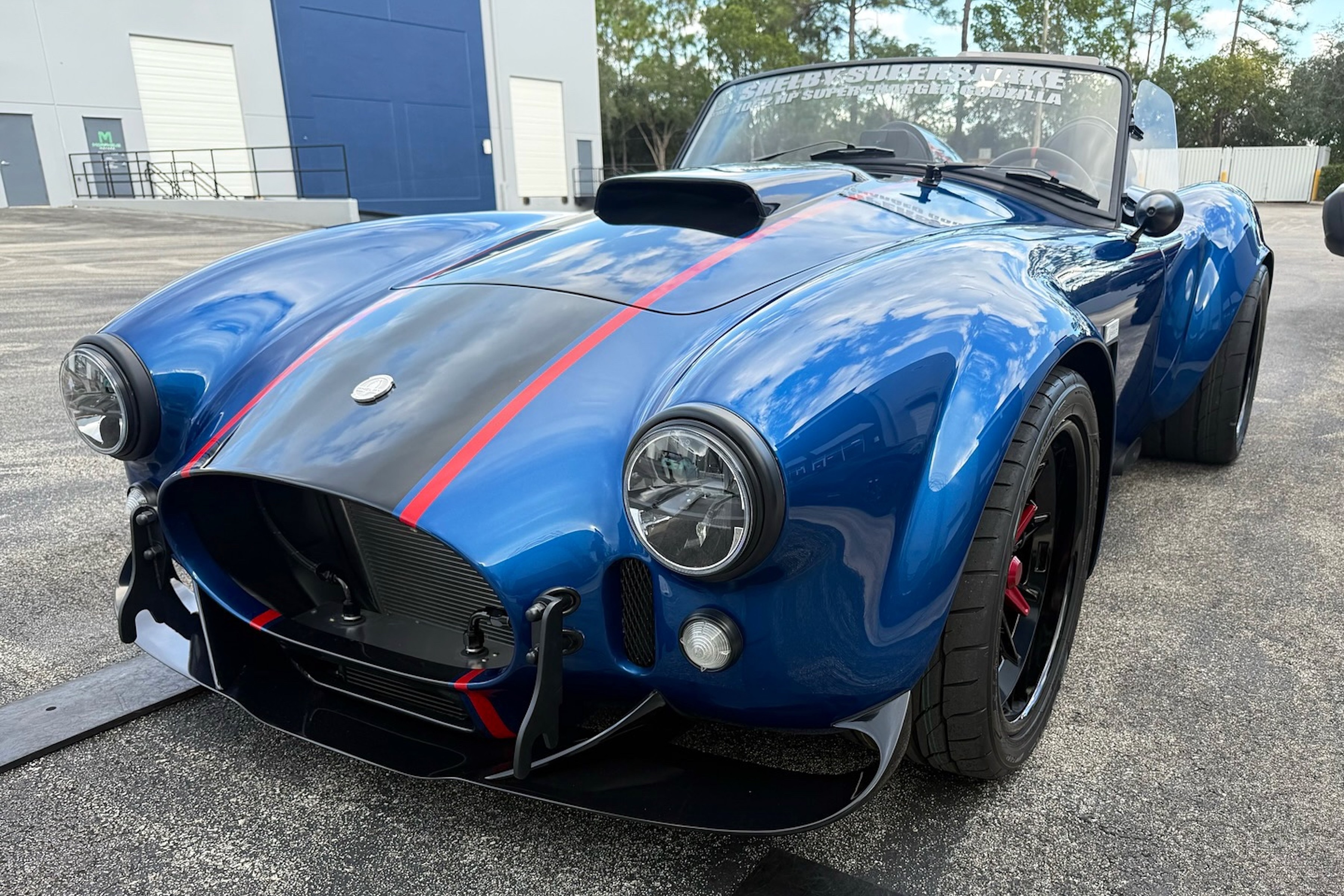 SEMA 2025: Superformance Godzilla Cobra Packs 1,000 HP